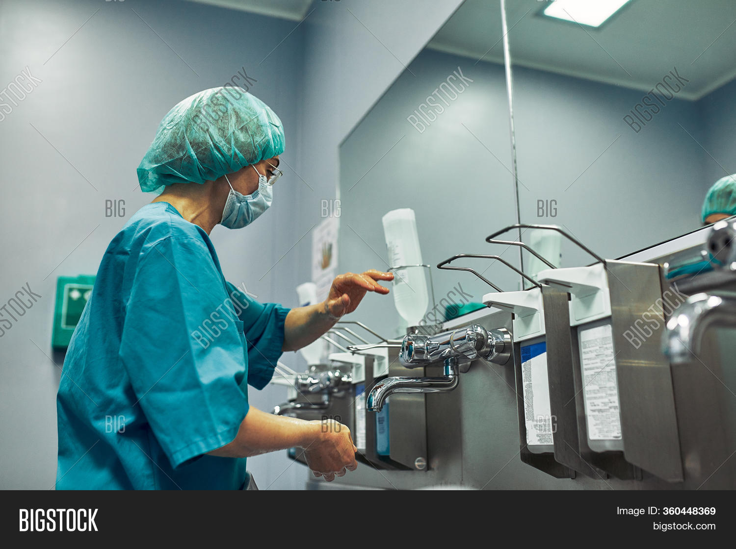 Doctor Washes His Image & Photo (Free Trial) | Bigstock