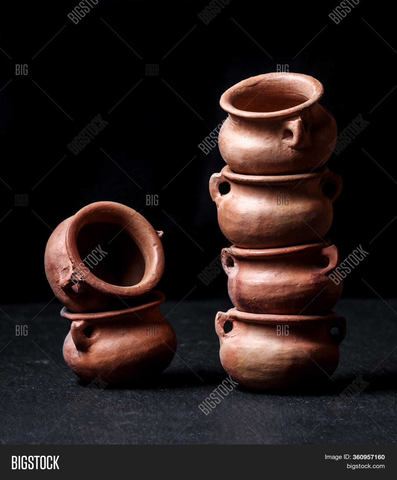 Clay Pots Small Mud Image & Photo (Free Trial) | Bigstock