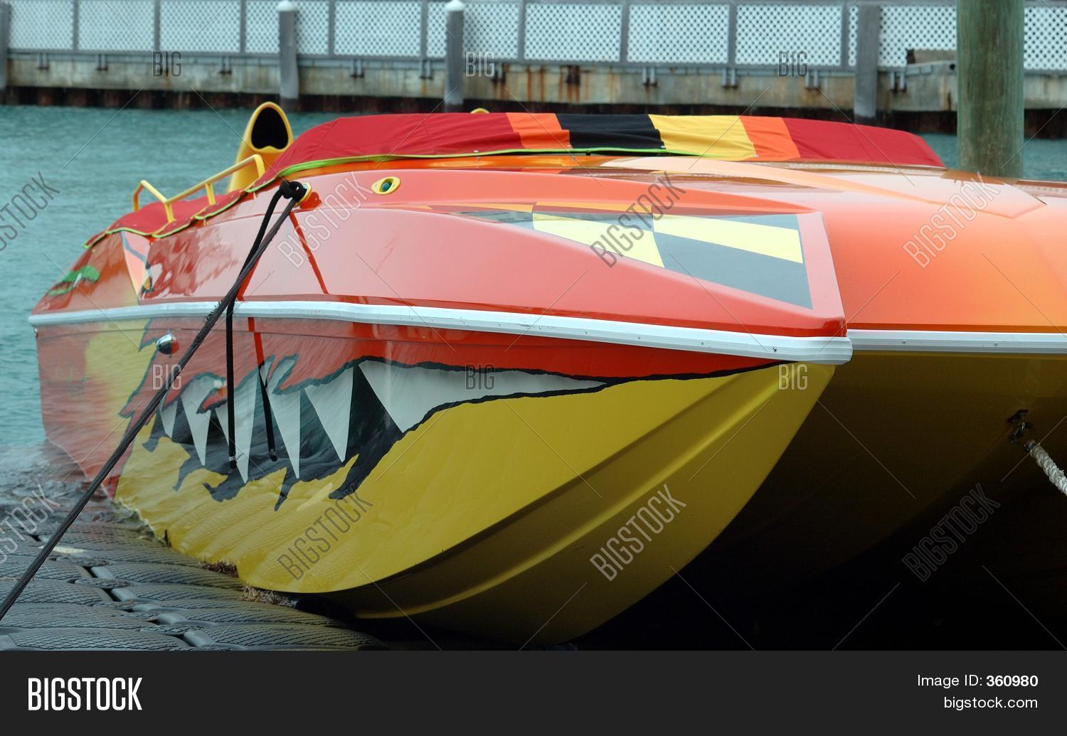 Speed Boat Image & Photo (Free Trial) | Bigstock