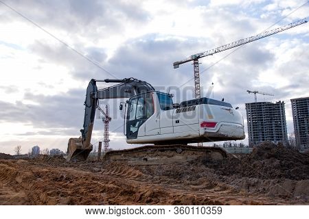 Black White Excavator Image & Photo (Free Trial) | Bigstock