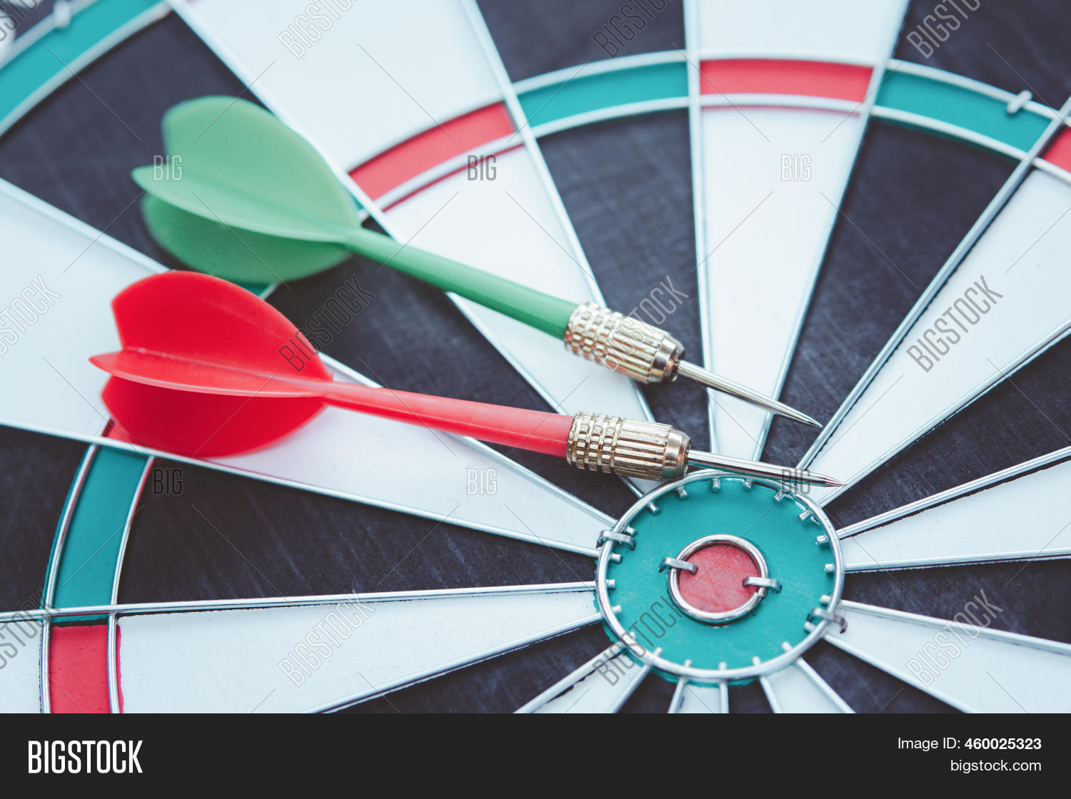Red Green Dart Arrow Image & Photo (Free Trial) | Bigstock
