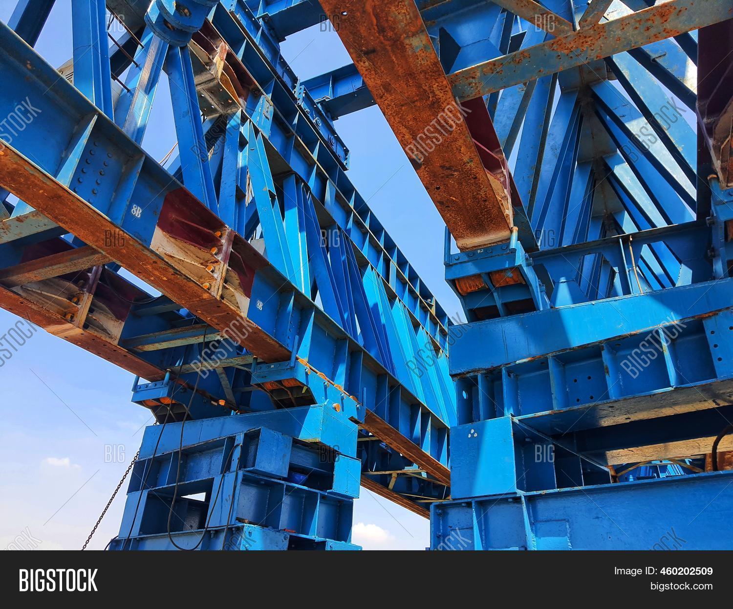 This Steel Structure Image & Photo (Free Trial) | Bigstock