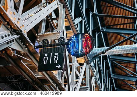 Restroom Toilet Sign, Image & Photo (Free Trial) | Bigstock