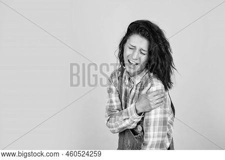 Hurts . Terrible Pain Image & Photo (Free Trial) | Bigstock