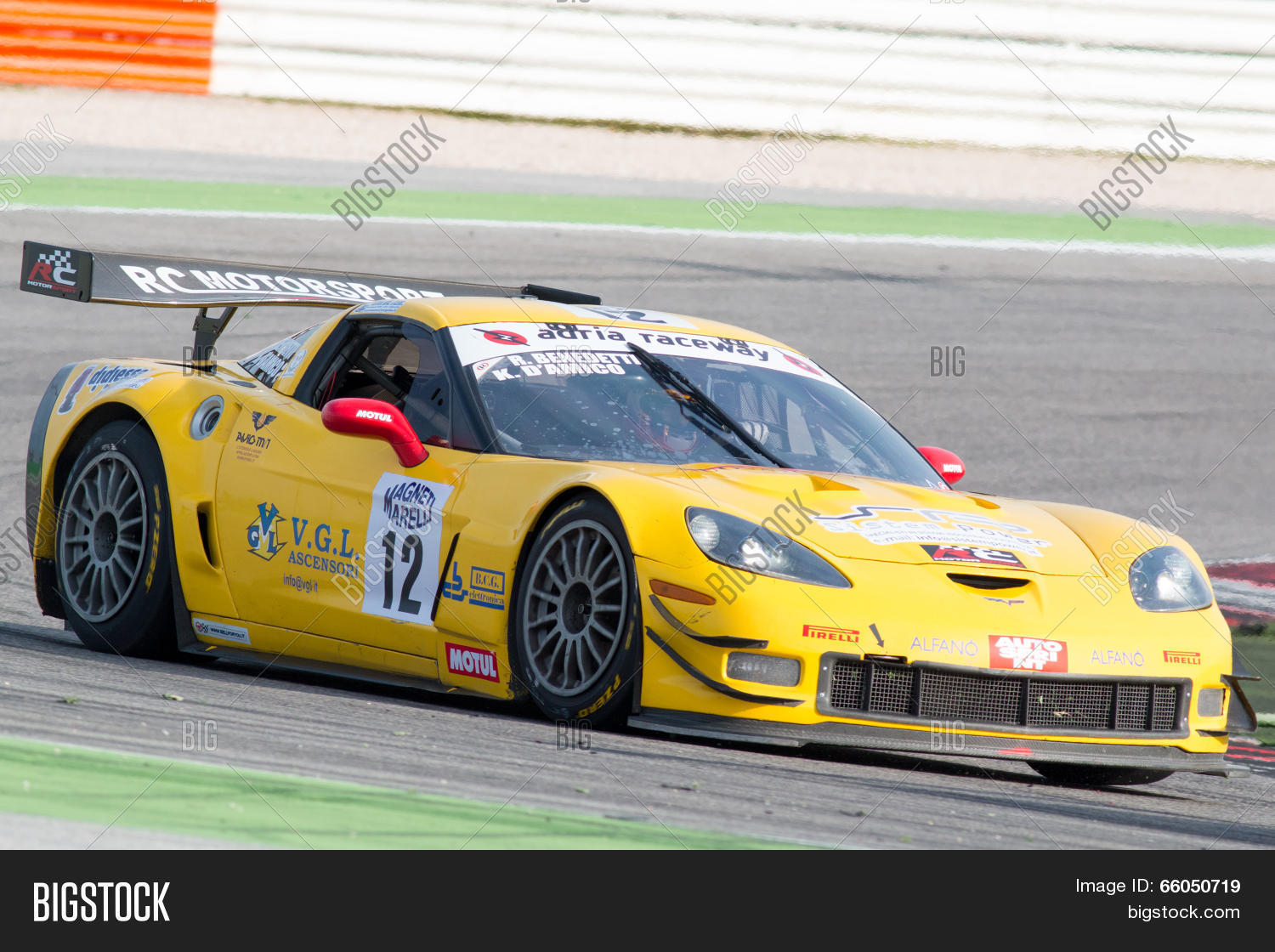 Corvette Z06 Gt3 Race Image & Photo (Free Trial) | Bigstock