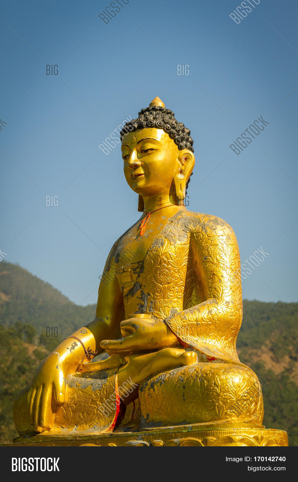 Golden Statue Budhda Image & Photo (Free Trial) | Bigstock