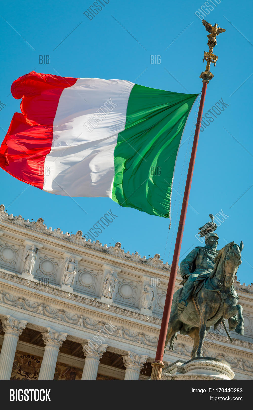 Italian Flag Statue Image & Photo (Free Trial) | Bigstock
