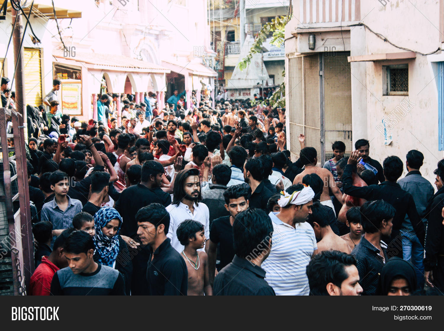 Varanasi India Image & Photo (Free Trial) | Bigstock
