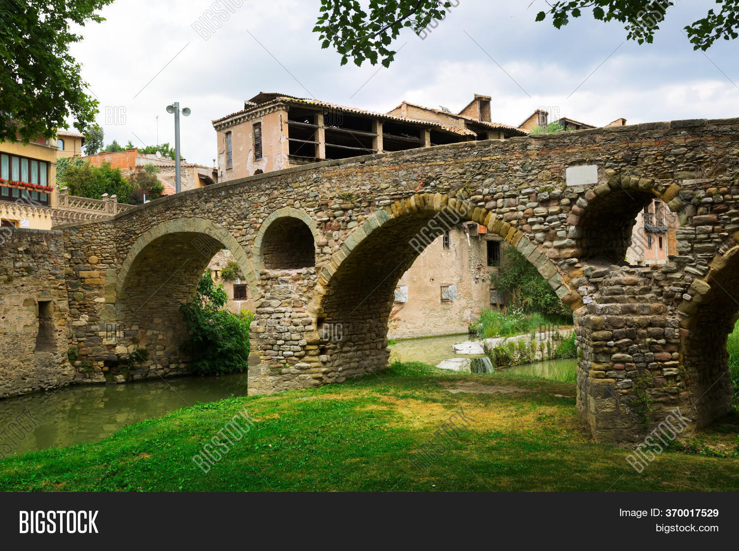 View Old Stone Bridge Image & Photo (Free Trial) | Bigstock