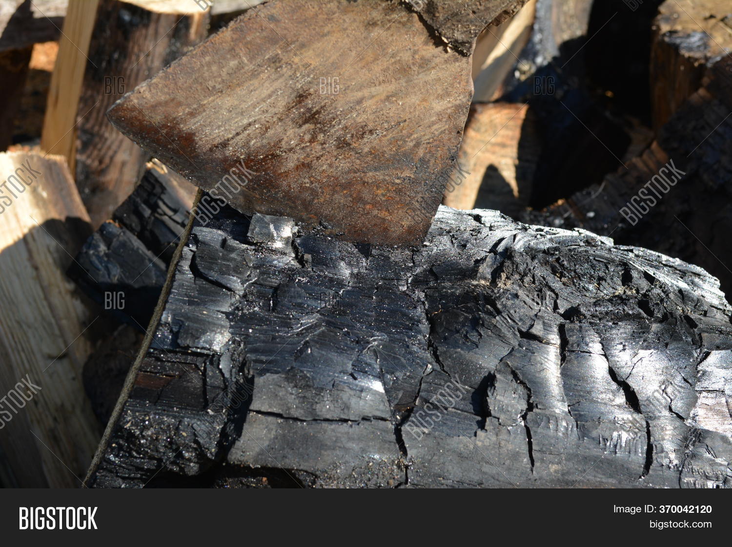 Close Blade Old Axe Image & Photo (Free Trial) | Bigstock