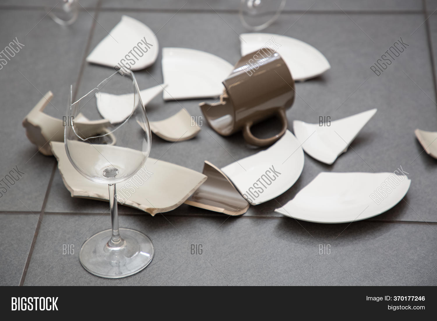 Broken Plate Broken Image & Photo (Free Trial) | Bigstock