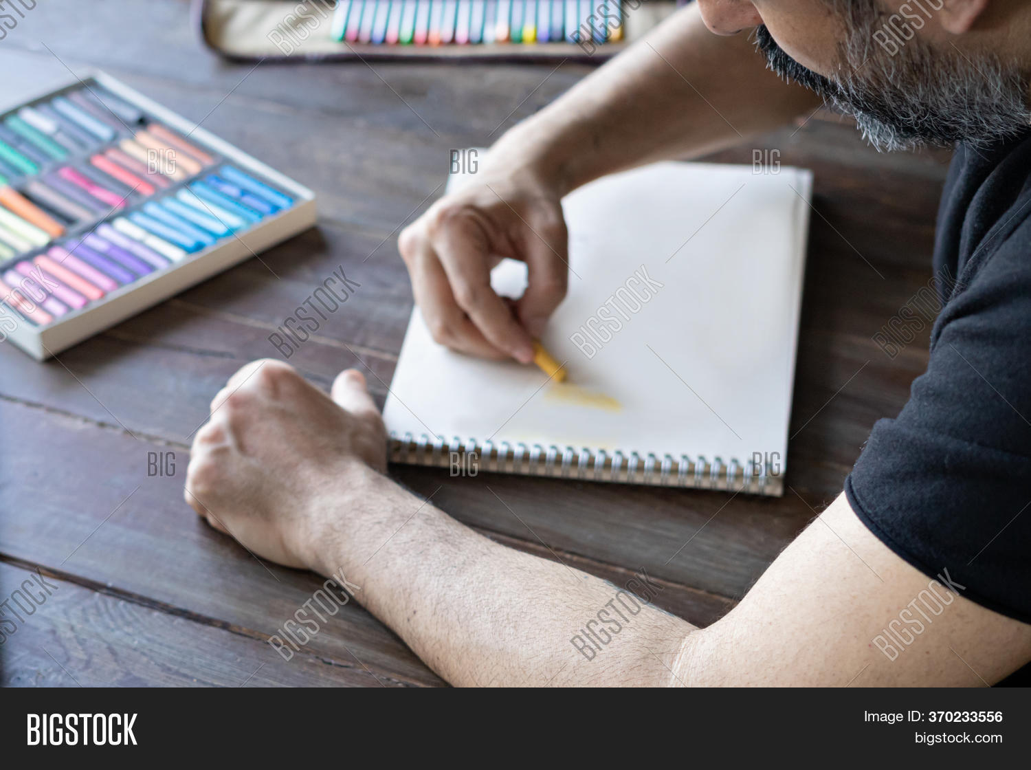 Man Painting Color Image & Photo (Free Trial) | Bigstock