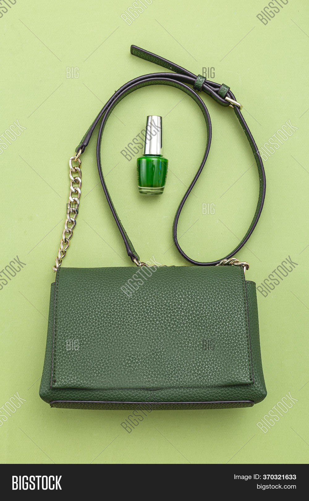 Handbag Green Color Image & Photo (Free Trial) | Bigstock