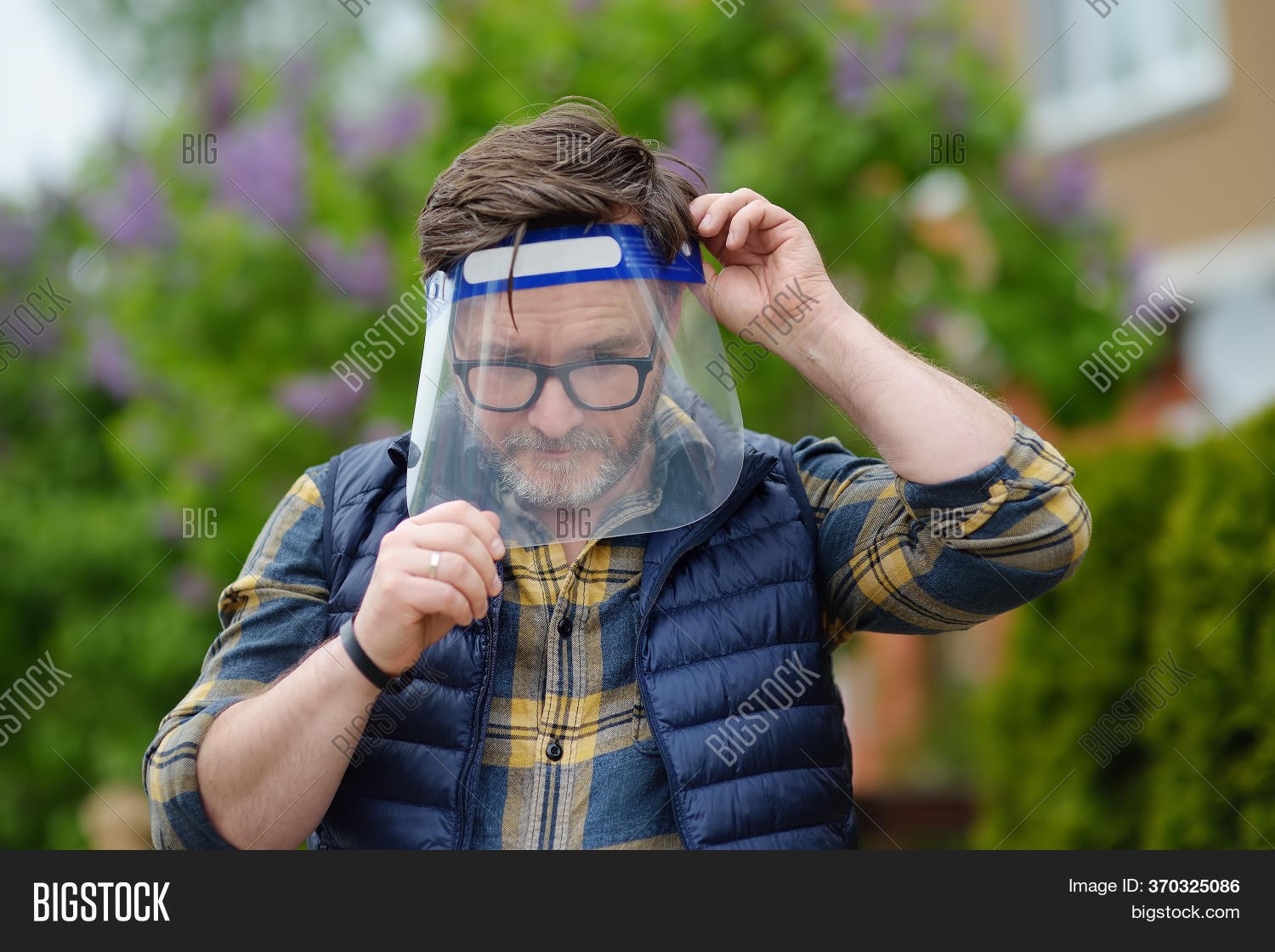 Man Putting On Face Image & Photo (Free Trial) | Bigstock