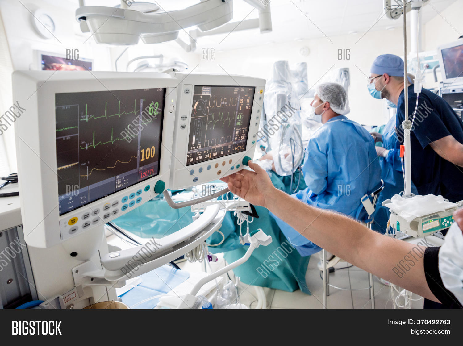 Modern Surgical System Image & Photo (Free Trial) | Bigstock