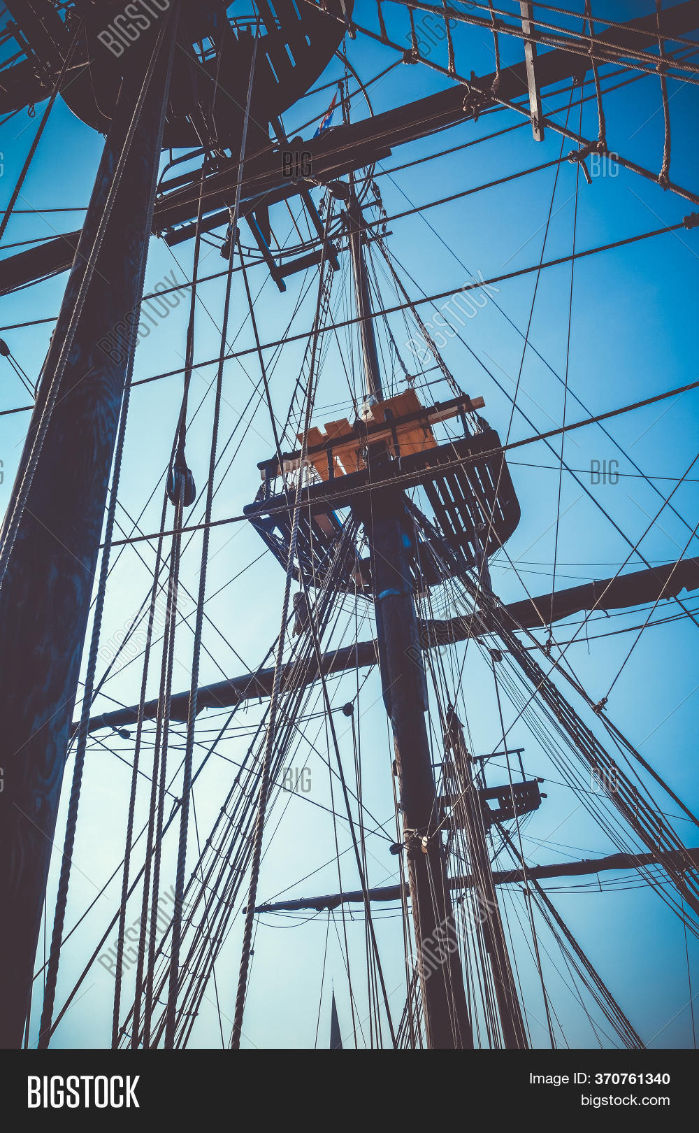 Old Naval Ship Mast Image & Photo (Free Trial) | Bigstock