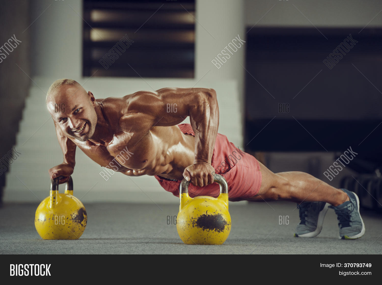 Bodybuilder Pumping Image & Photo (Free Trial) | Bigstock