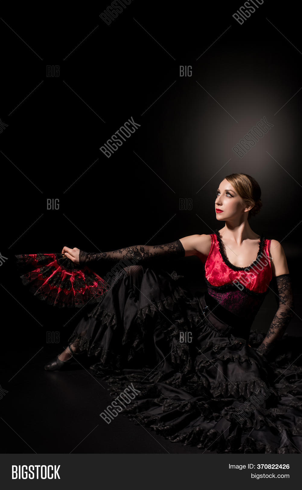 Pretty Flamenco Dancer Image & Photo (Free Trial) | Bigstock