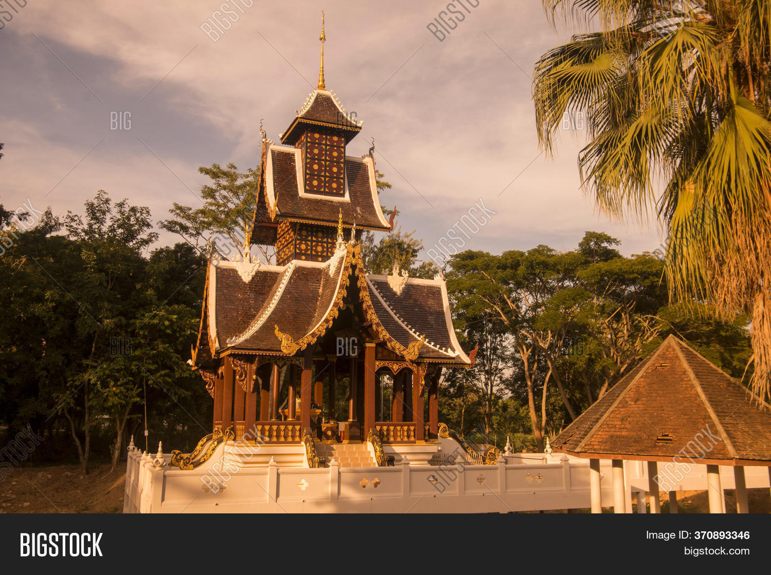 Thailand Chiang Saen Image & Photo (Free Trial) | Bigstock