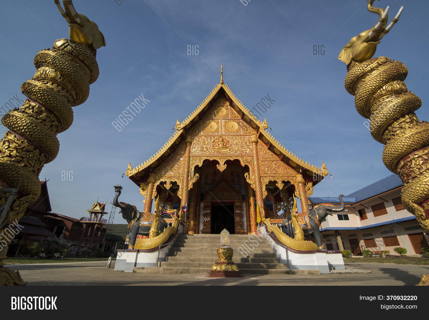 Thailand Chiang Saen Image & Photo (Free Trial) | Bigstock