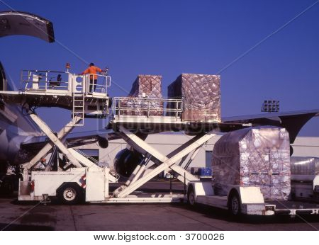 Cargo Loading Image & Photo (Free Trial) | Bigstock