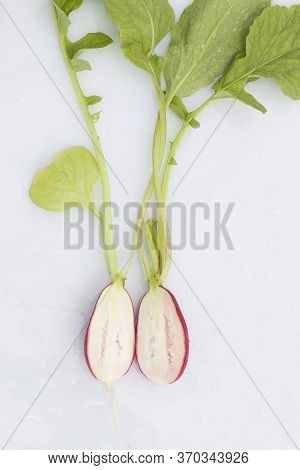 Half Cut Radish Leaves Image & Photo (Free Trial) | Bigstock