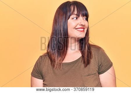 Young Plus Size Woman Image & Photo (Free Trial) | Bigstock