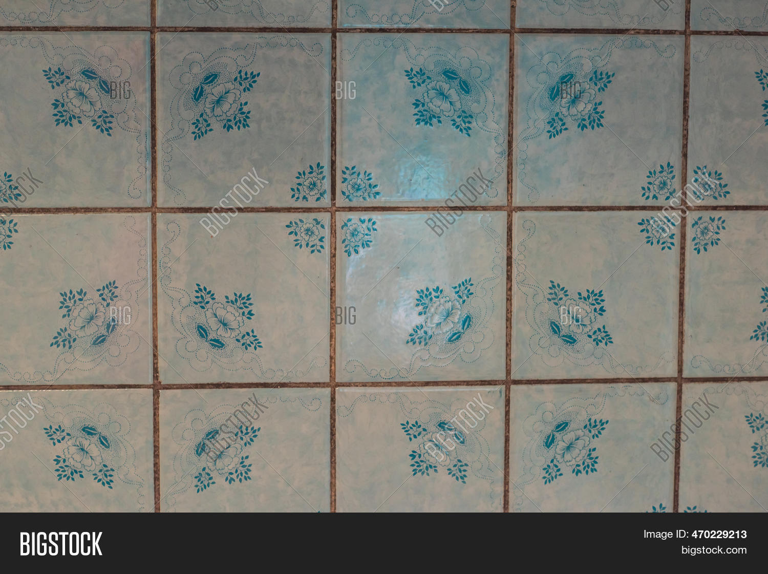 Mold On Wall Mess Image & Photo (Free Trial) | Bigstock