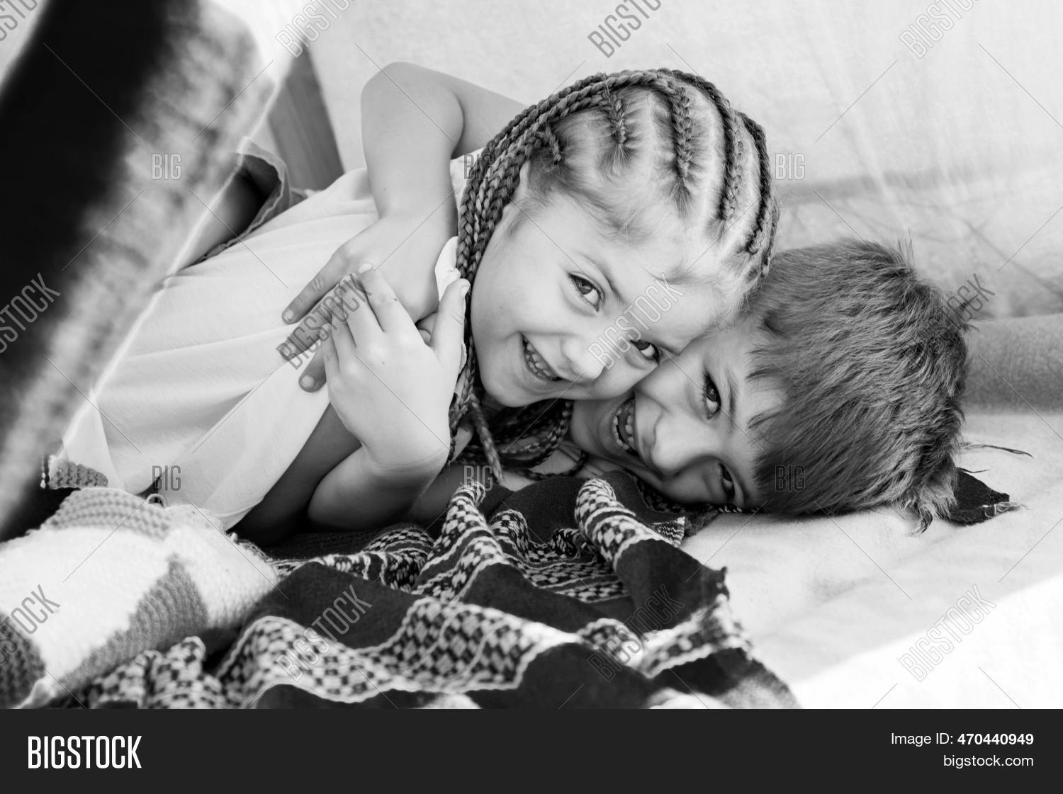 Imagen y foto Laughing Brother (prueba gratis) | Bigstock