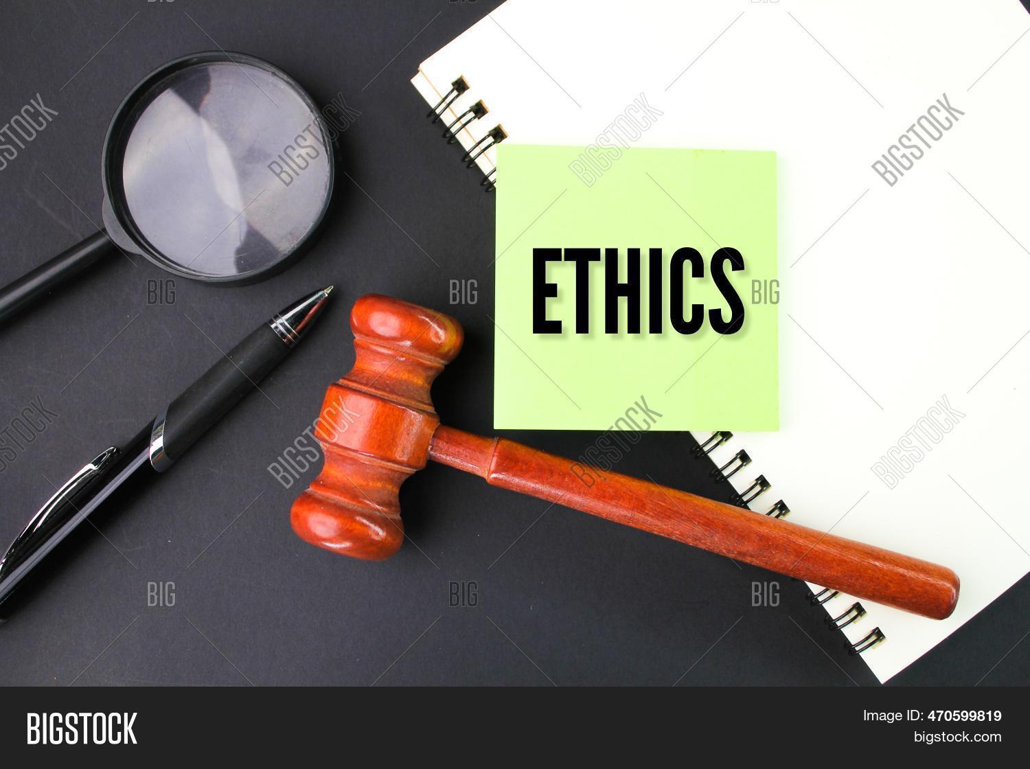 Judge's Gavel, 图片和照片（免费试用） | Bigstock