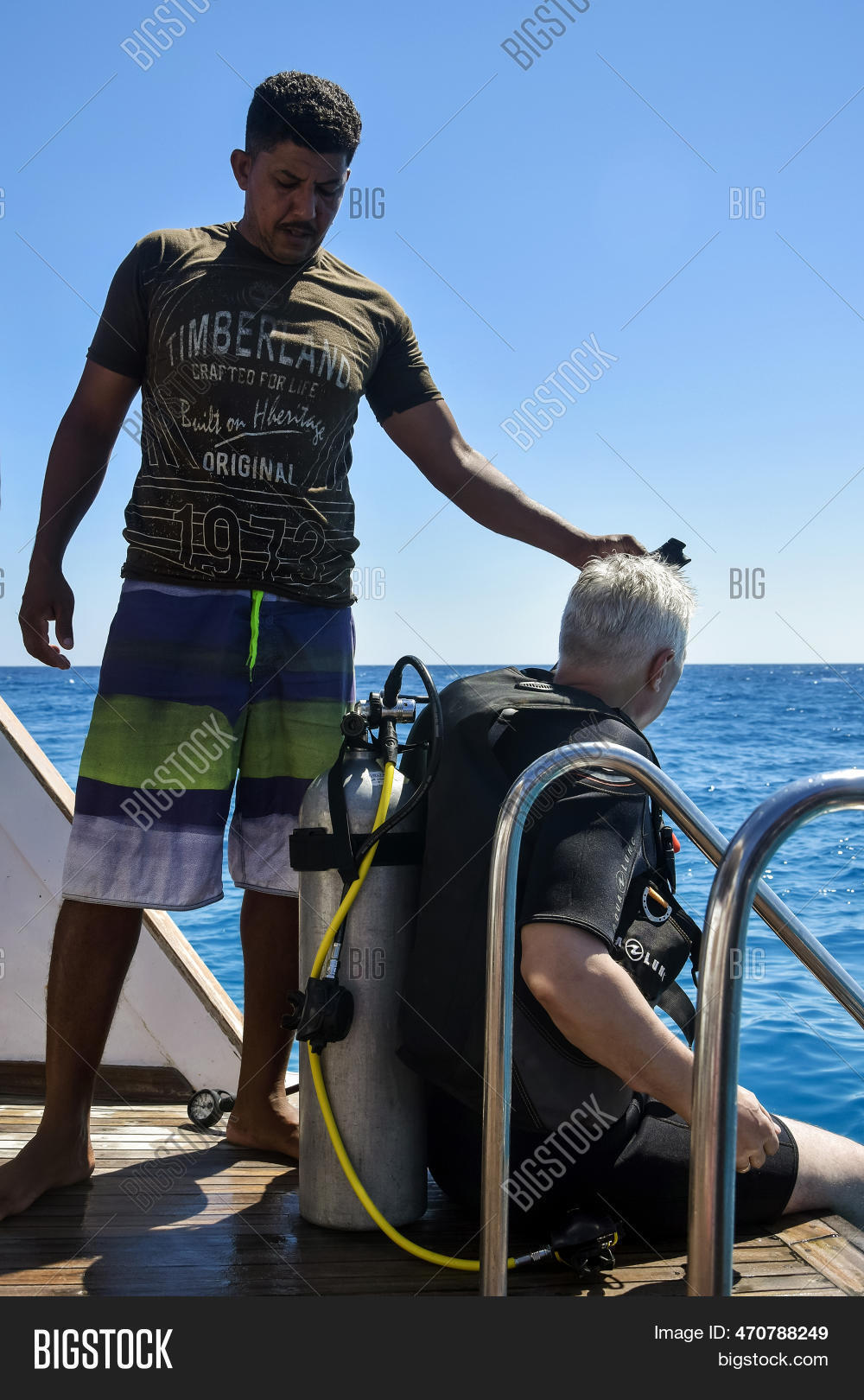 Diver Getting Ready Image & Photo (Free Trial) | Bigstock