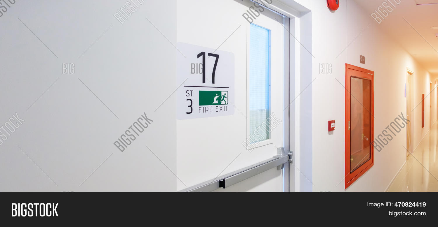 Fire Extinguisher Image & Photo (Free Trial) | Bigstock