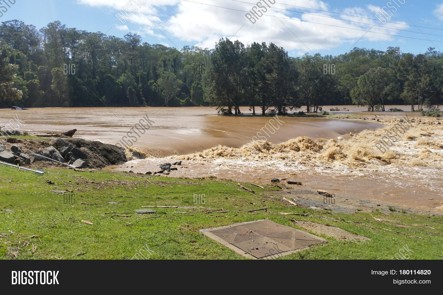 Flood Waters Coomera Image & Photo (Free Trial) | Bigstock