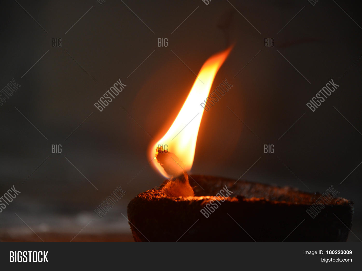 Light Diya Background Image & Photo (Free Trial) | Bigstock