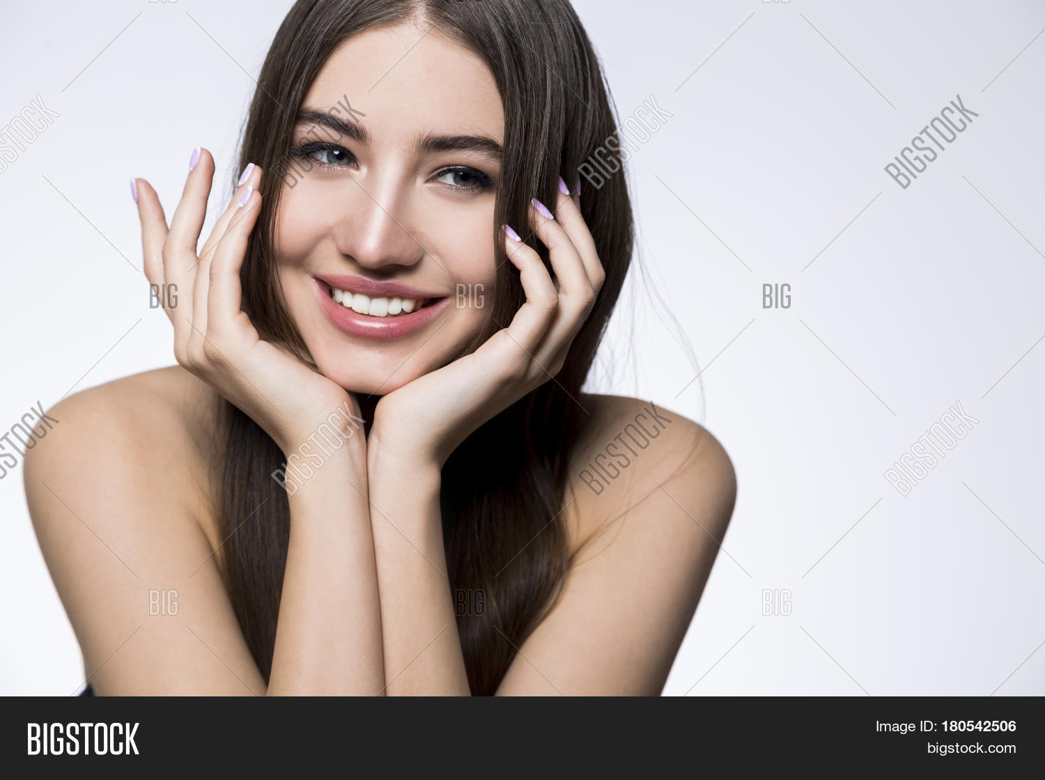 Portrait Smiling Woman Image & Photo (Free Trial) | Bigstock