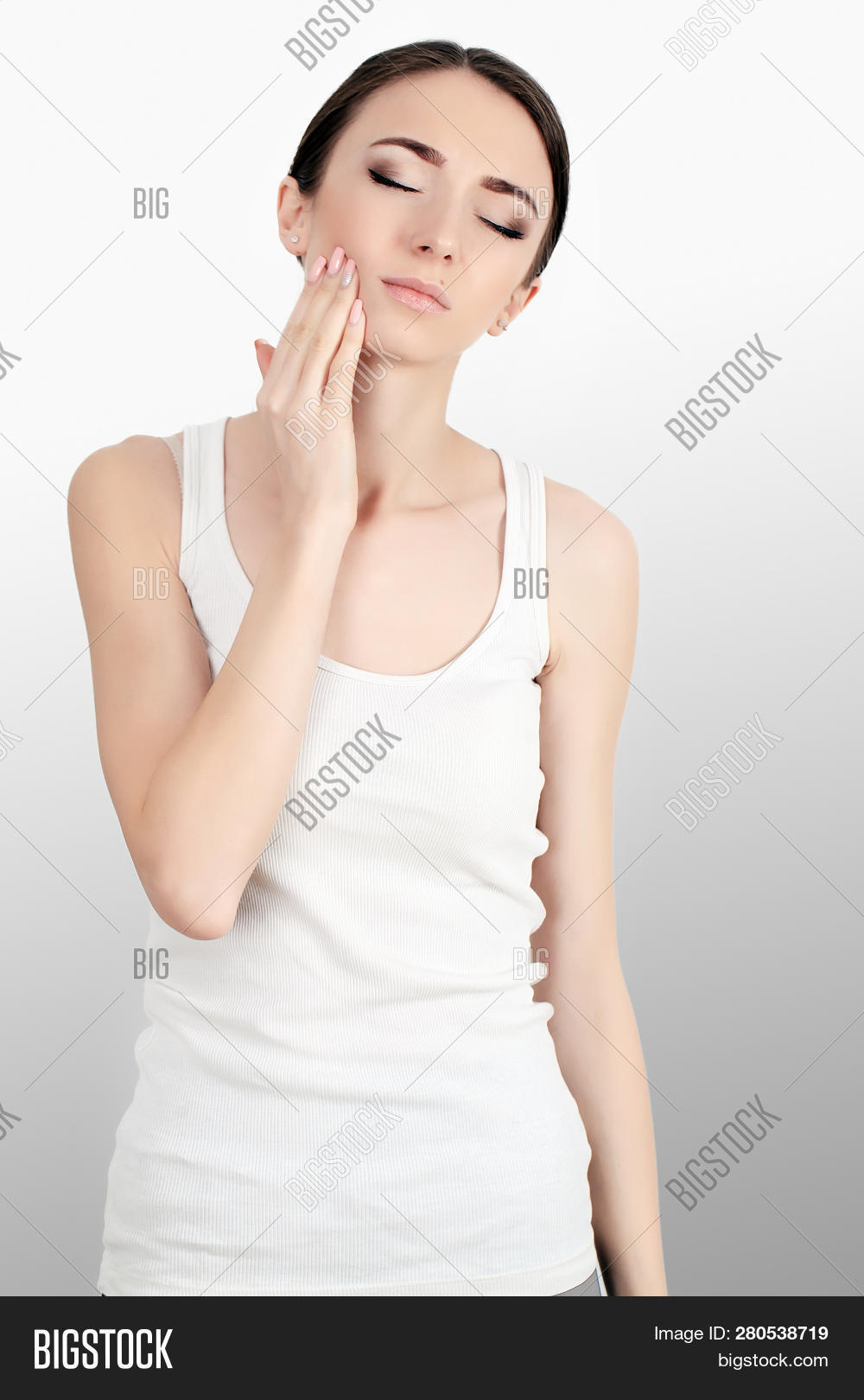 Woman Pain. Closeup Image & Photo (Free Trial) | Bigstock