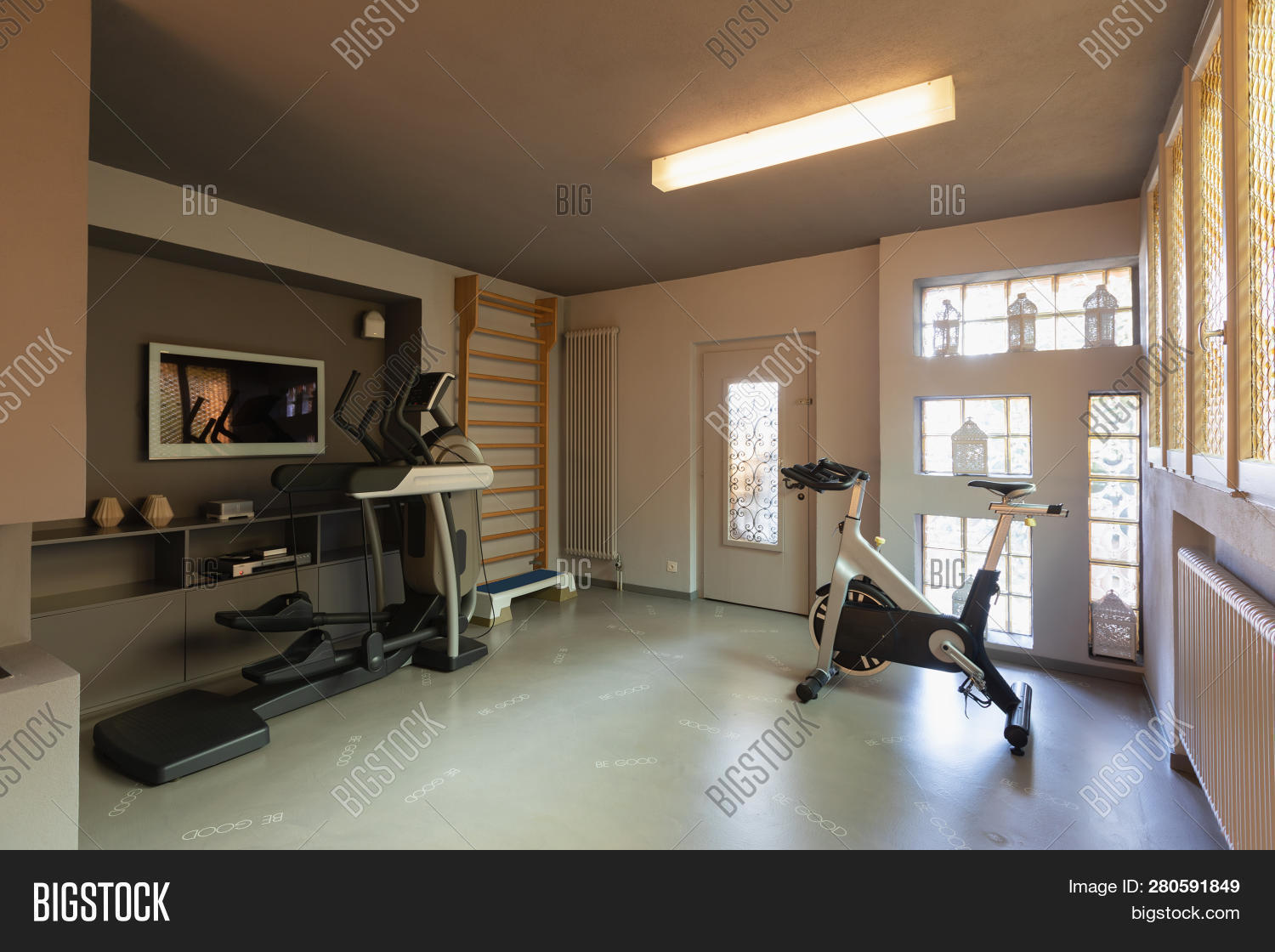 Private Gym Exercise Image & Photo (Free Trial) | Bigstock