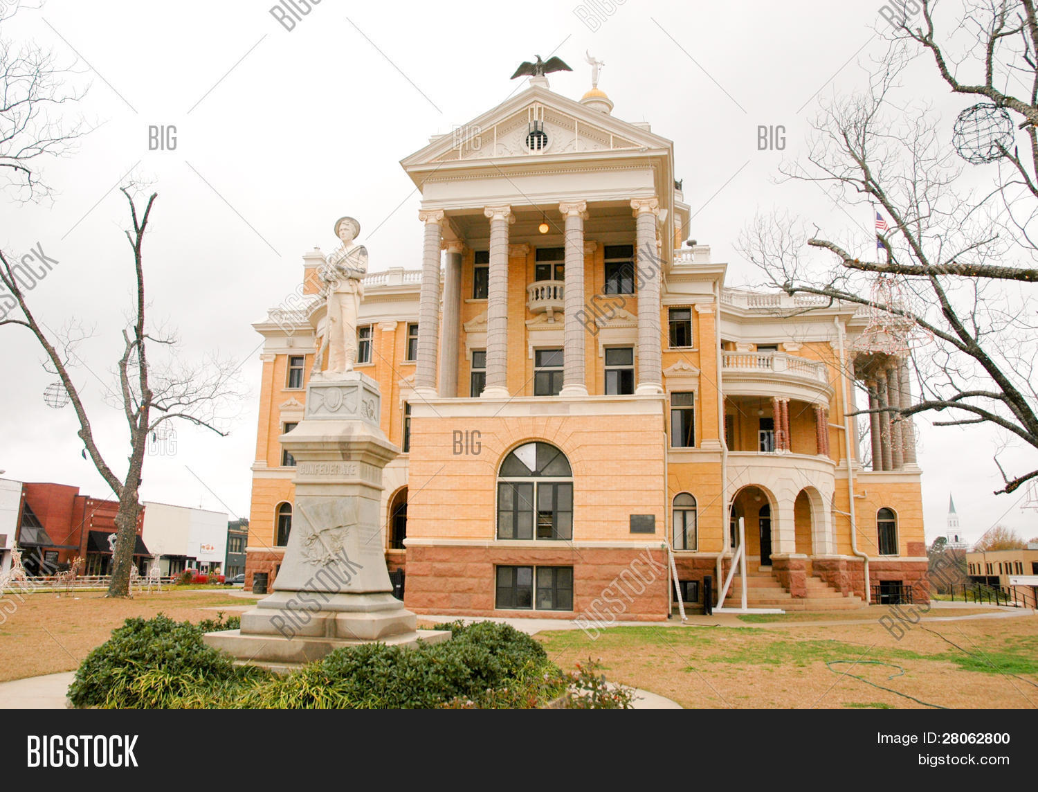 Marshall Courthouse Image & Photo (Free Trial) | Bigstock
