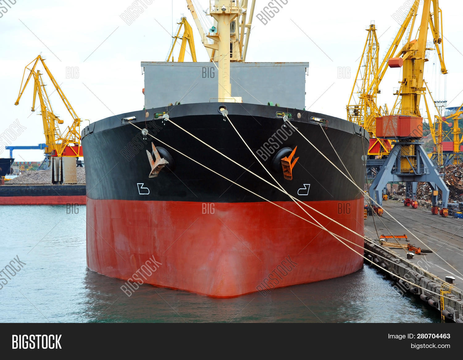 Bulk Cargo Ship Under Image & Photo (Free Trial) | Bigstock