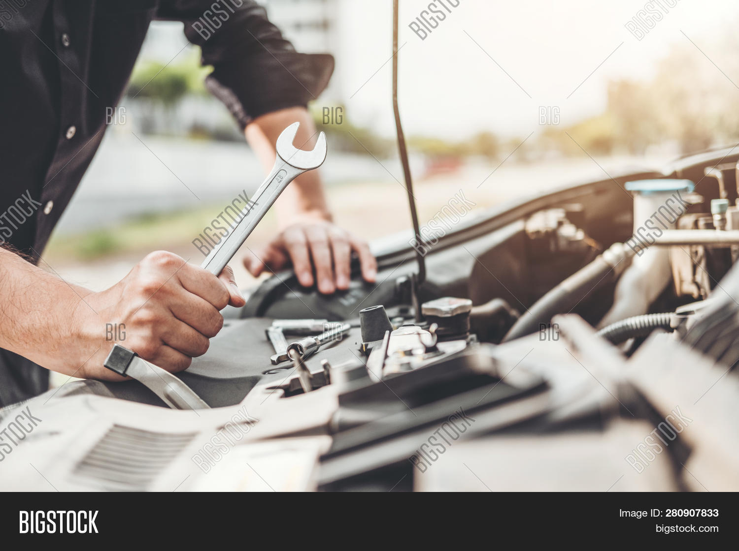 Auto Mechanic Working Image & Photo (Free Trial) | Bigstock