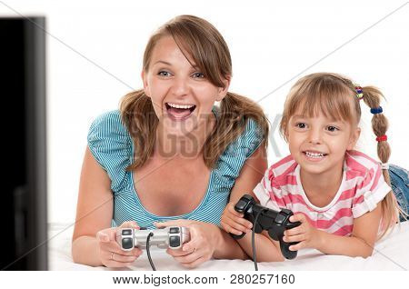 Mom Daughter Holding Image & Photo (Free Trial) | Bigstock
