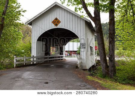 Myrtle Creek, Oregon Image & Photo (Free Trial) | Bigstock