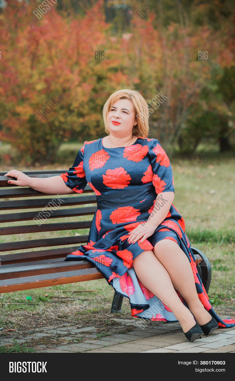 Middle Age Woman Image & Photo (Free Trial) | Bigstock