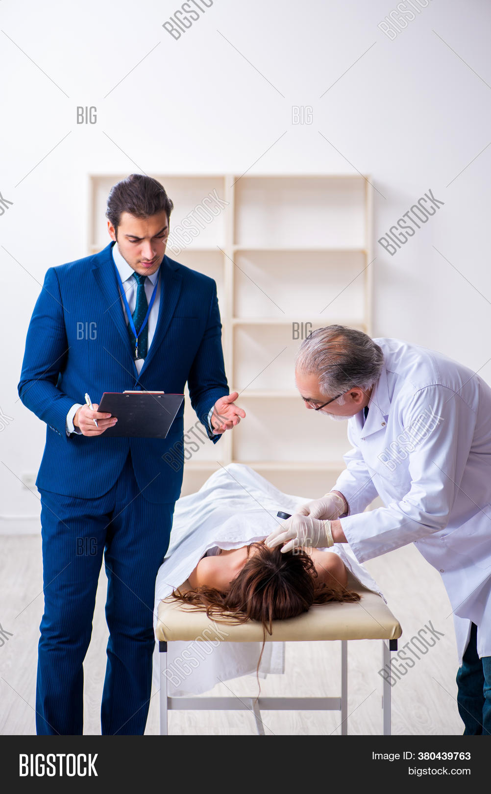 Police Coroner Image & Photo (Free Trial) | Bigstock