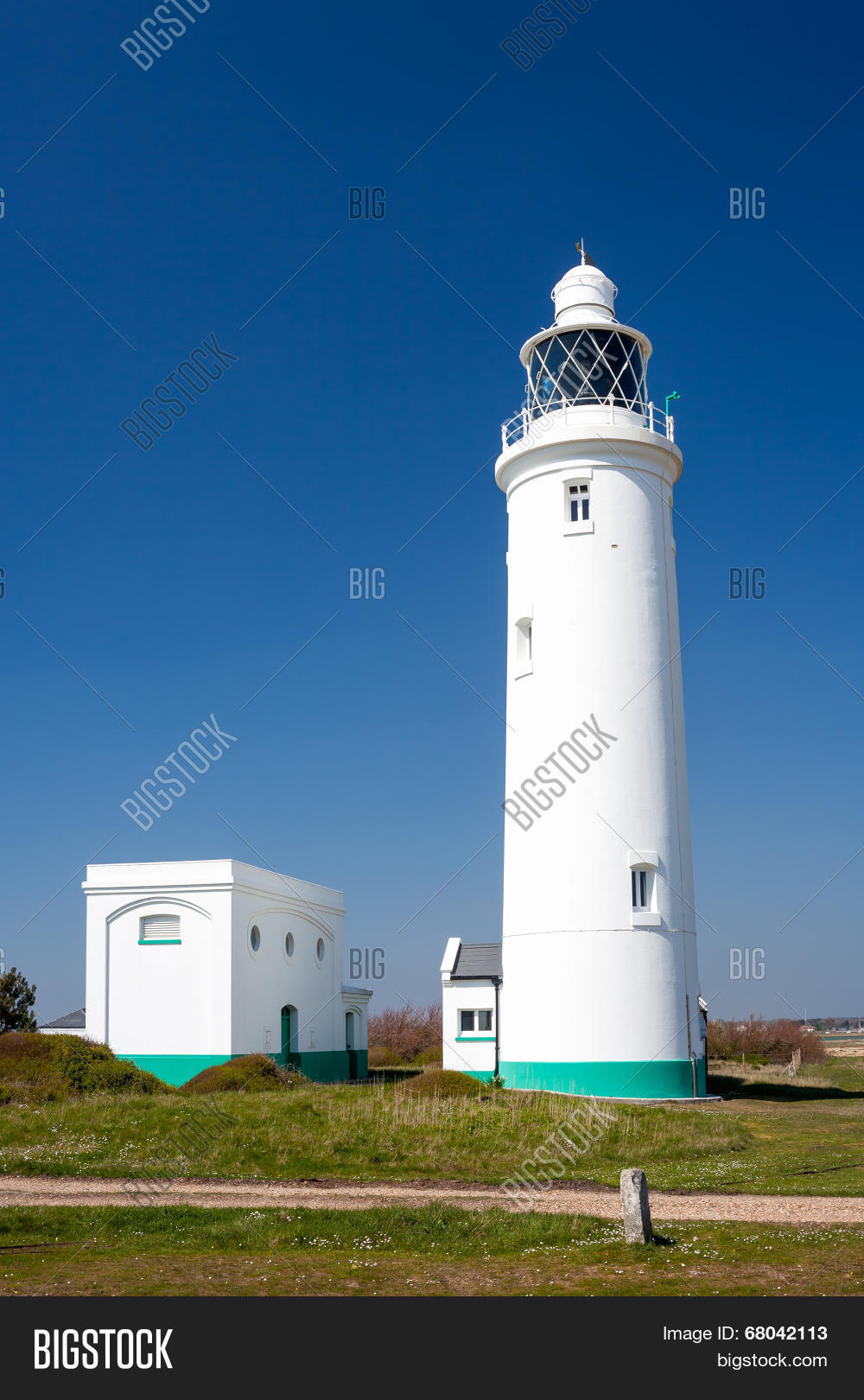 Hurst Point Lighthouse Image & Photo (Free Trial) | Bigstock