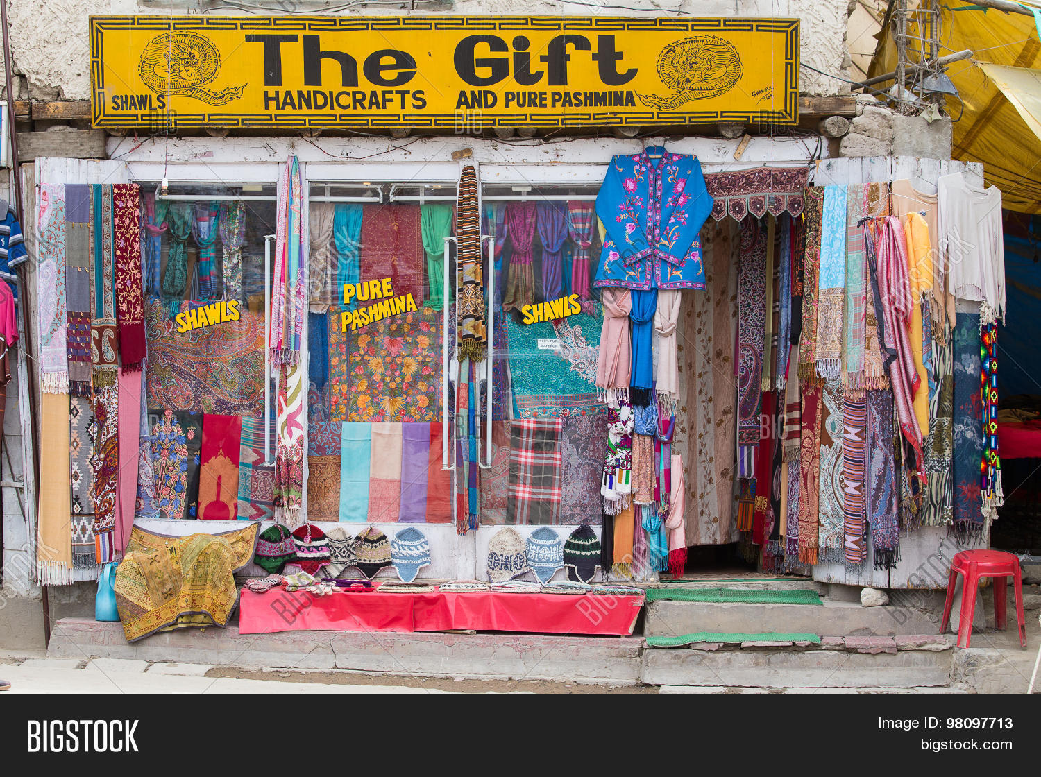 Front View Tibetan Image & Photo (Free Trial) | Bigstock