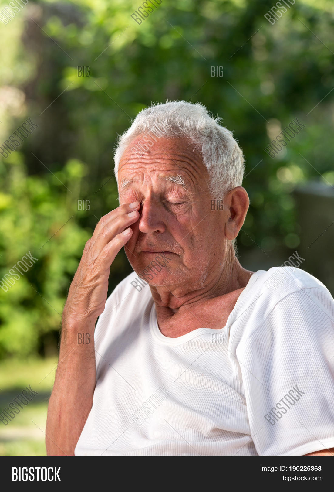 Old Man Crying Park Image & Photo (Free Trial) | Bigstock