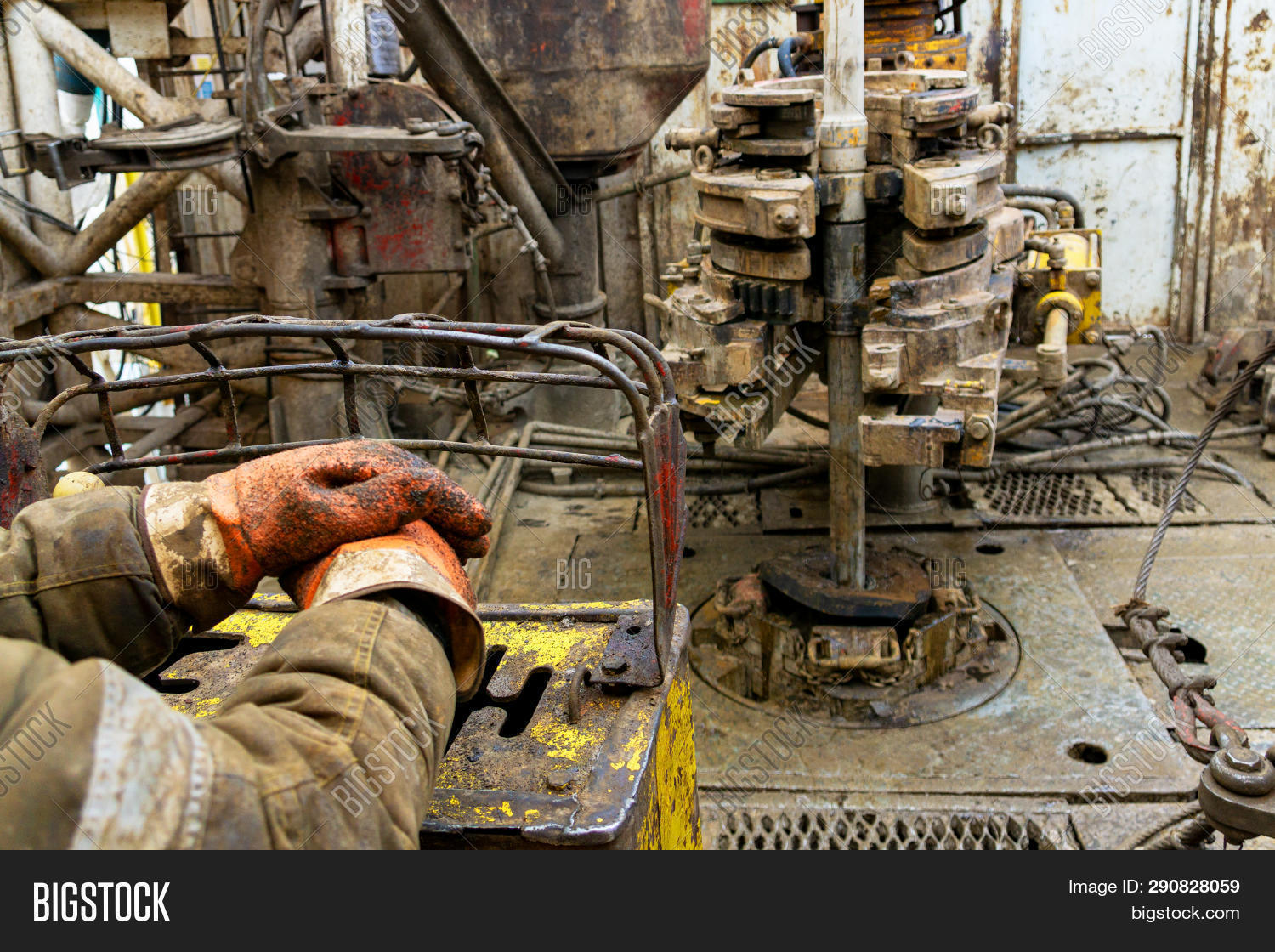 Offshore Oil Rig Image & Photo (Free Trial) | Bigstock