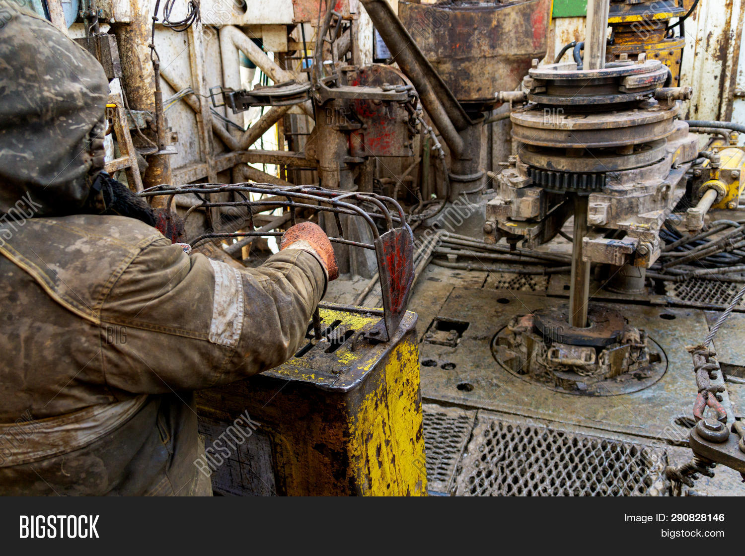 Offshore Oil Rig Image & Photo (Free Trial) | Bigstock