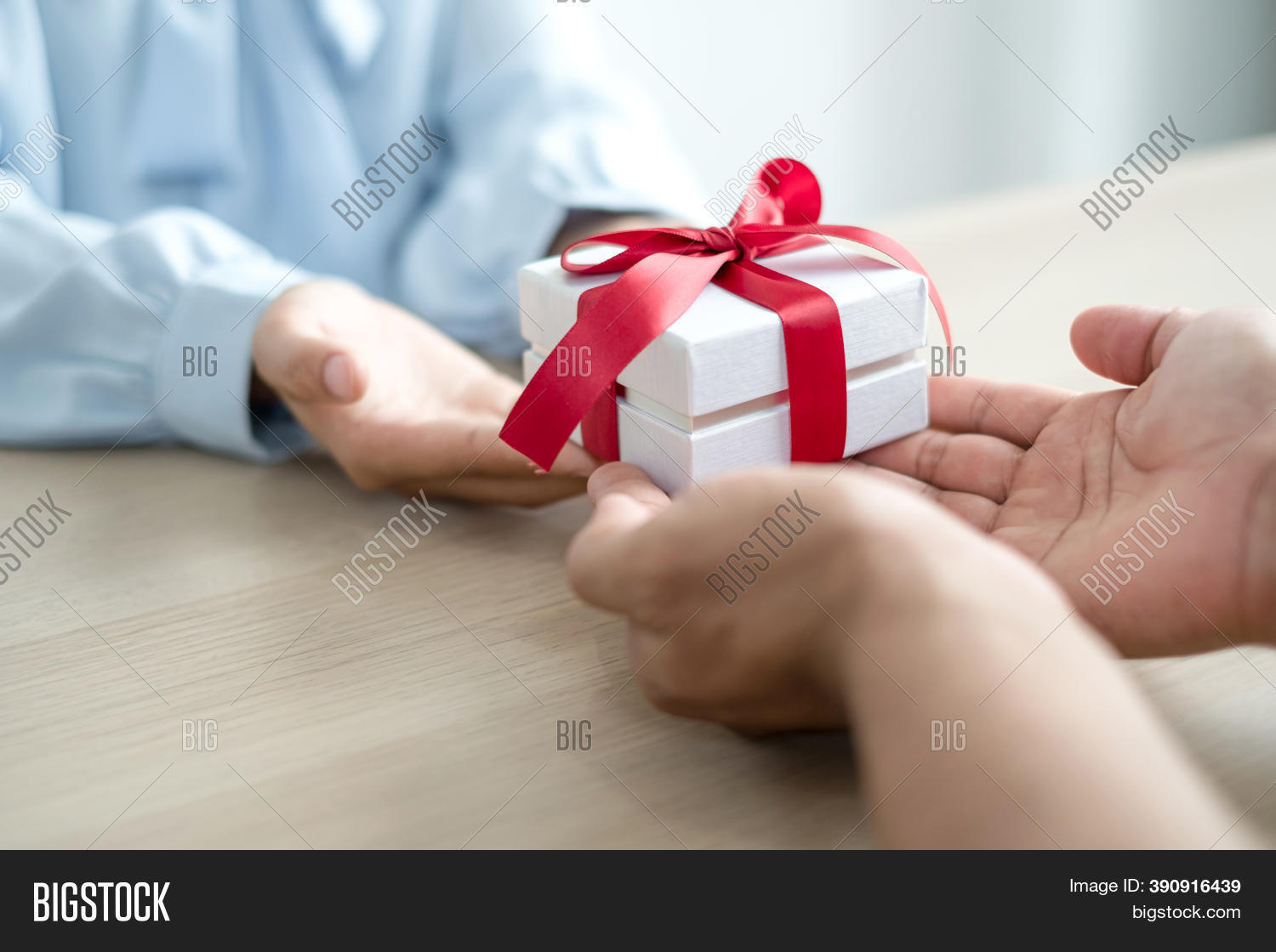 Gift Box Hand Holding Image & Photo (Free Trial) | Bigstock
